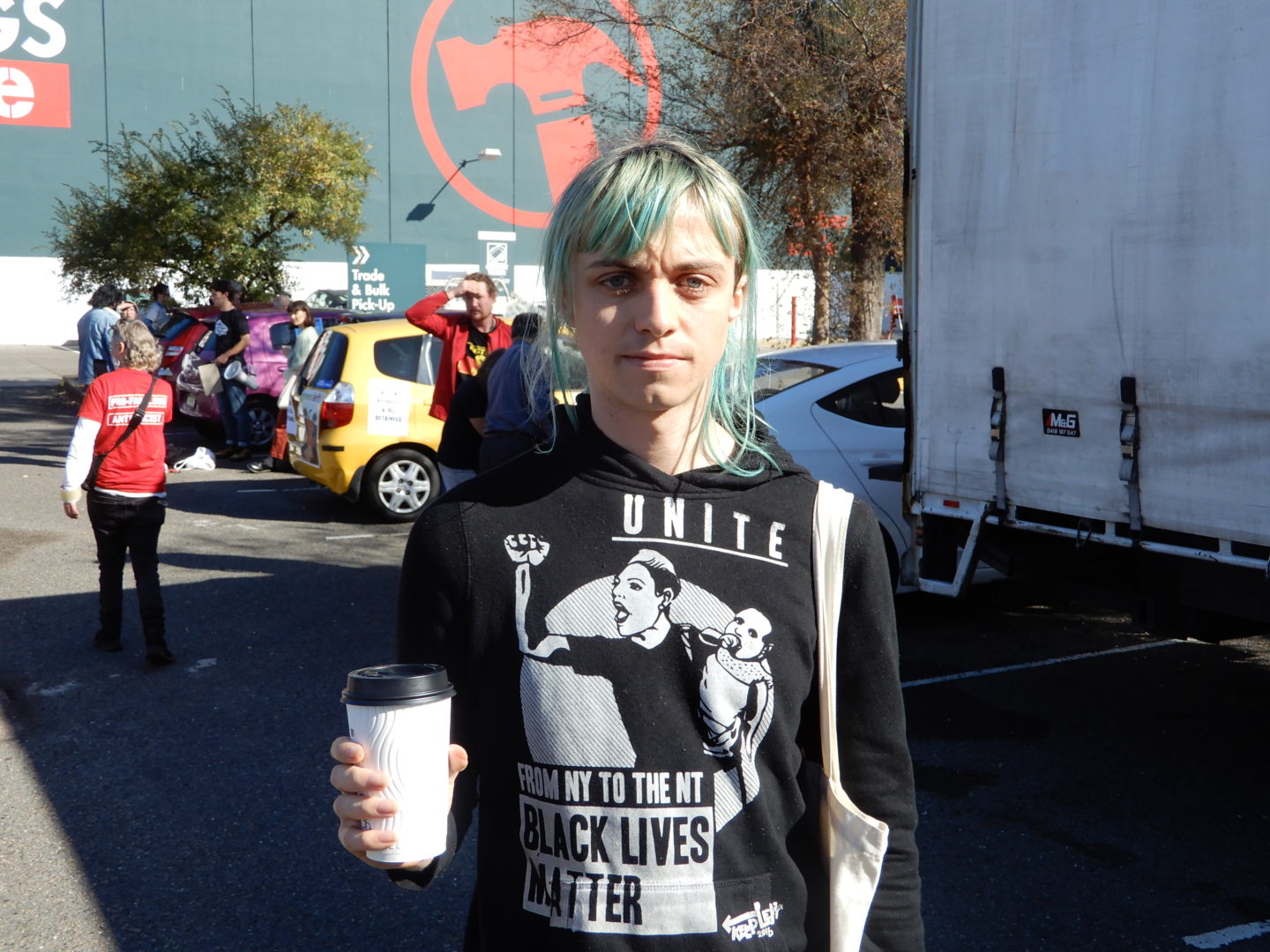 End Immigration Detention: Car Convoy Protest Descends on Villawood