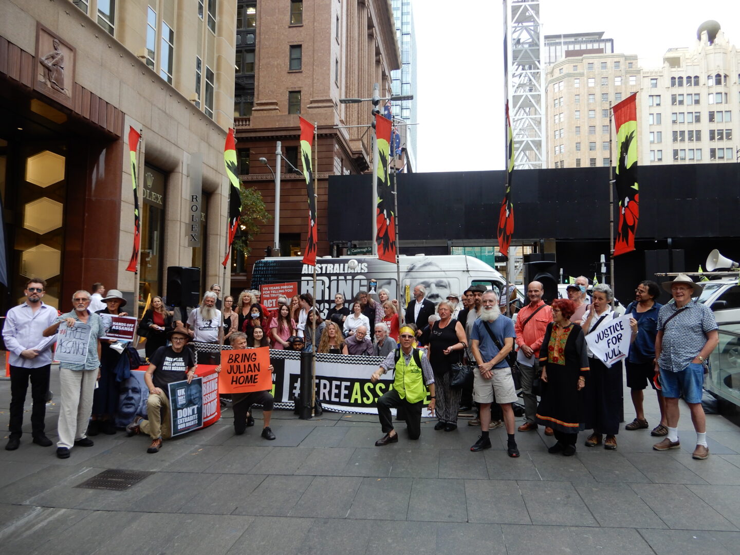 “Until We Win”: Assange’s Father John Shipton on the Home Run Tour for ...