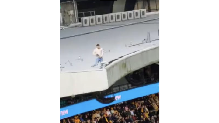 Taking The Piss Is Urinating In A Public Place A Crime In New South Wales