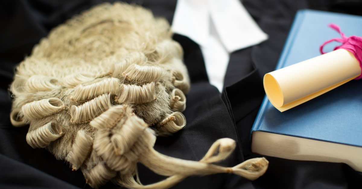 Should Australian Government Departments Pay Barristers More?